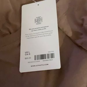 Athleta | Tops | Nwt Athleta Outbound Scoop Tee In Rustic Beige | Poshmark